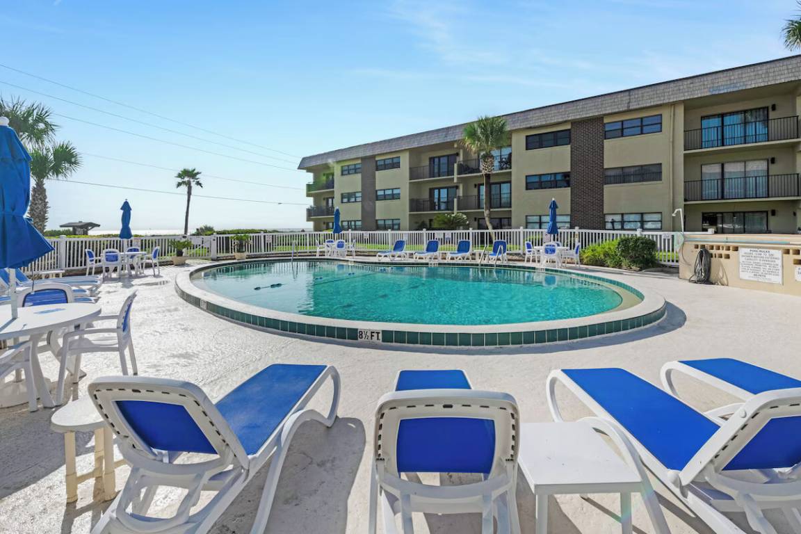 111 M² Condo ∙ 2 Bedrooms ∙ 5 Guests - Ormond Beach, FL