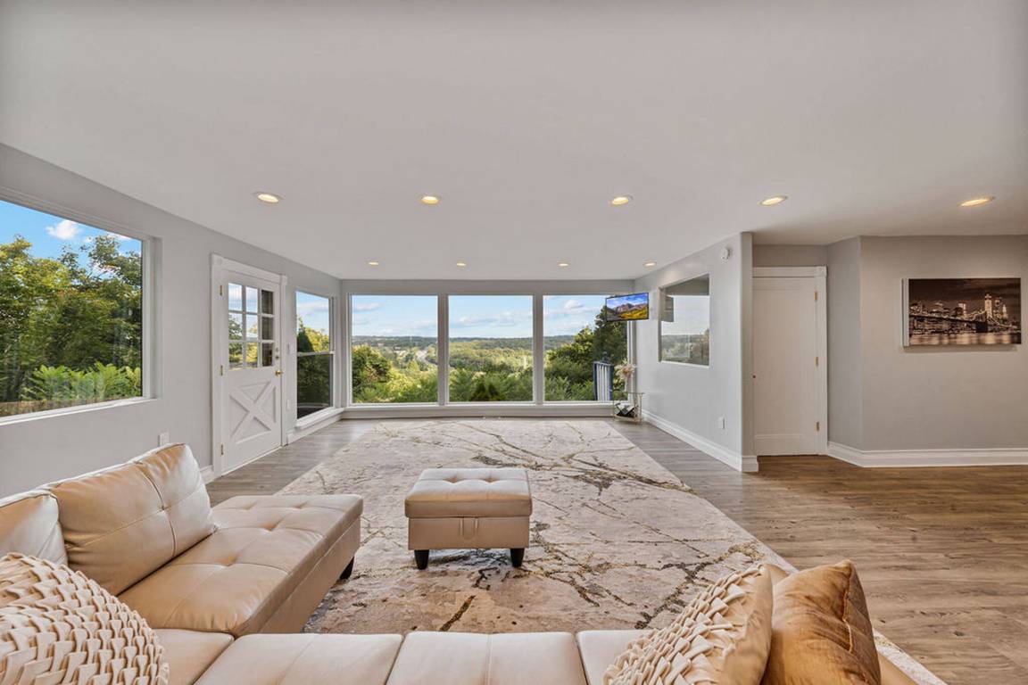 208 M² Talo ∙ 4 Makuuhuonetta ∙ 6 Vierasta - Mahwah, NJ