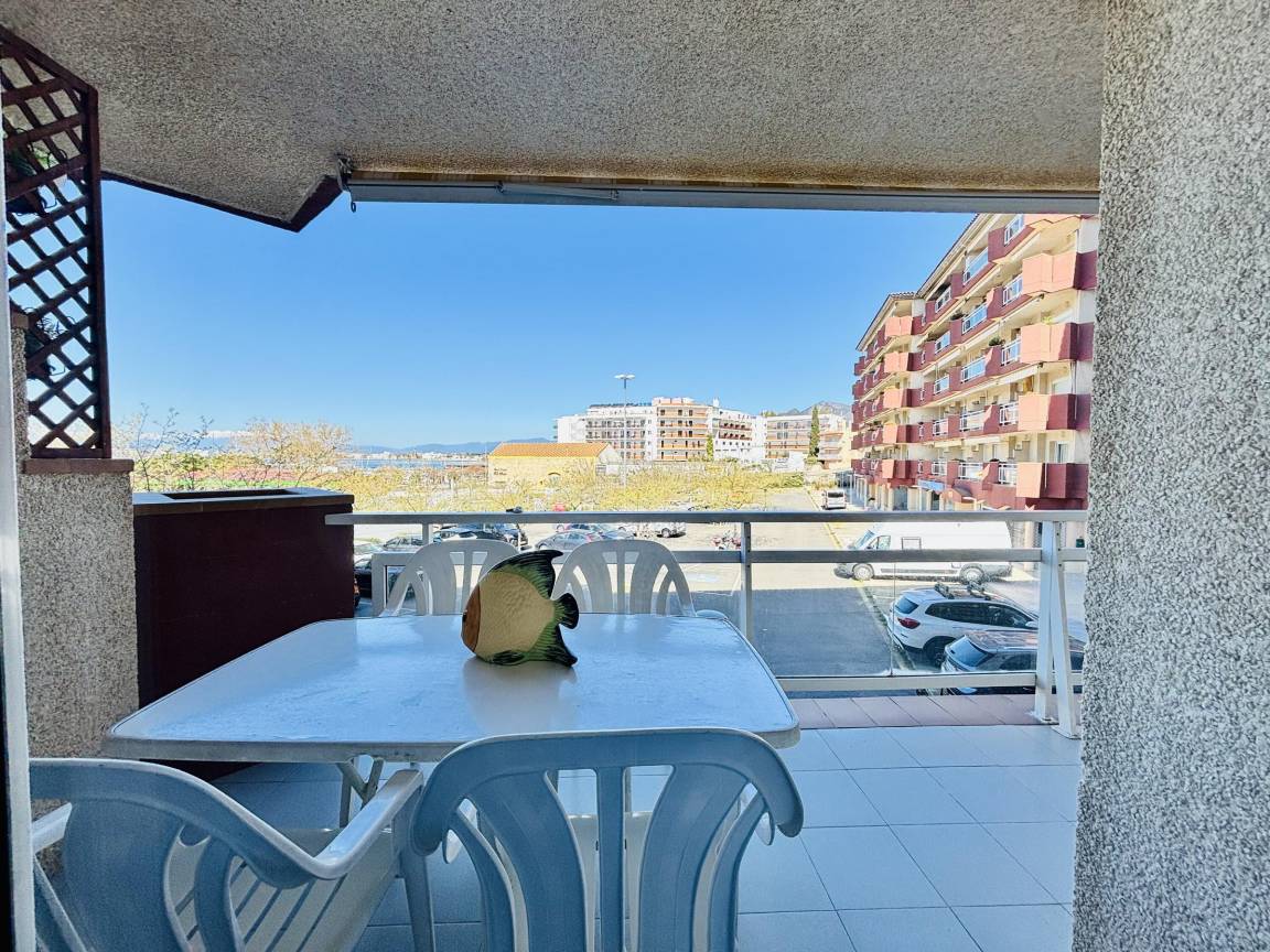 51 M² Apartment ∙ 1 Bedroom ∙ 4 Guests - Empuriabrava