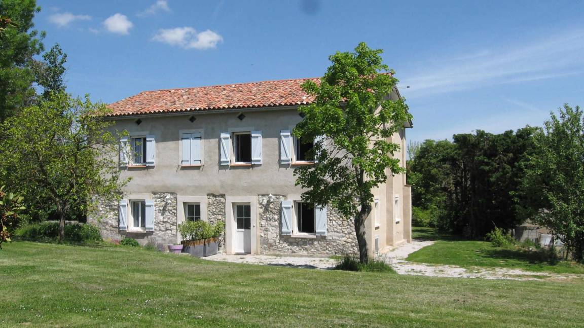 103 M² Gîte ∙ 3 Chambres ∙ 6 Personnes - Castres