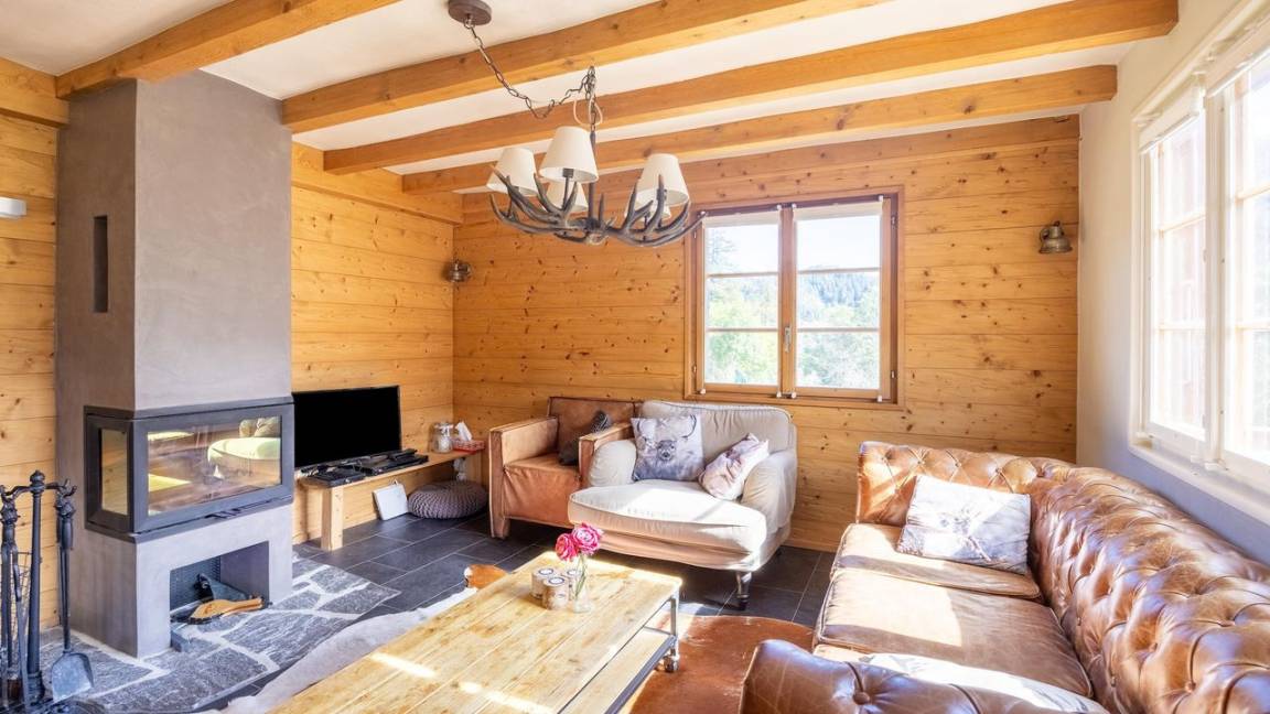 150 M² Ferienhaus ∙ 6 Schlafzimmer ∙ 14 Gäste - Fiesch