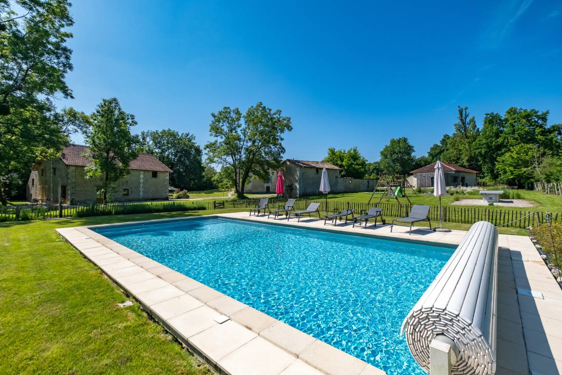 70 M² House ∙ 2 Bedrooms ∙ 3 Guests - Ribérac