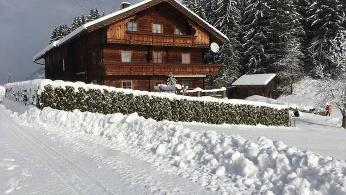 95 M² Ferienwohnung ∙ 3 Schlafzimmer ∙ 6 Gäste - Hippach