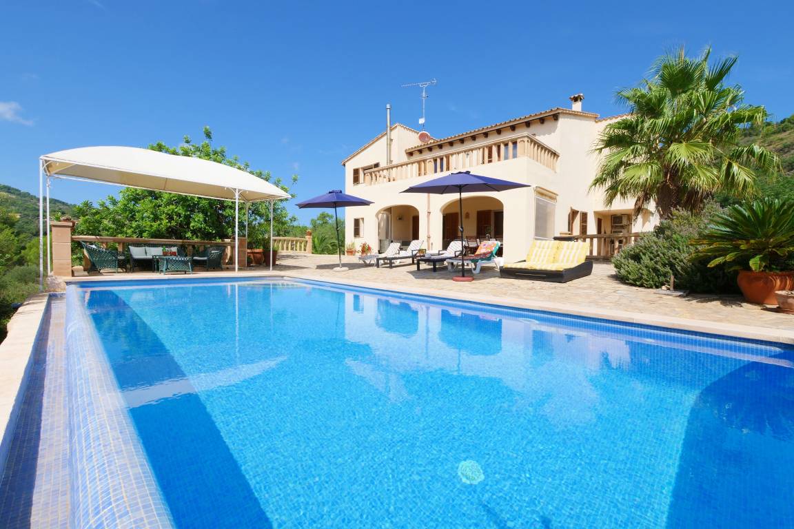270 M² Chalet ∙ 5 Habitaciones ∙ 10 Huéspedes - Capdepera
