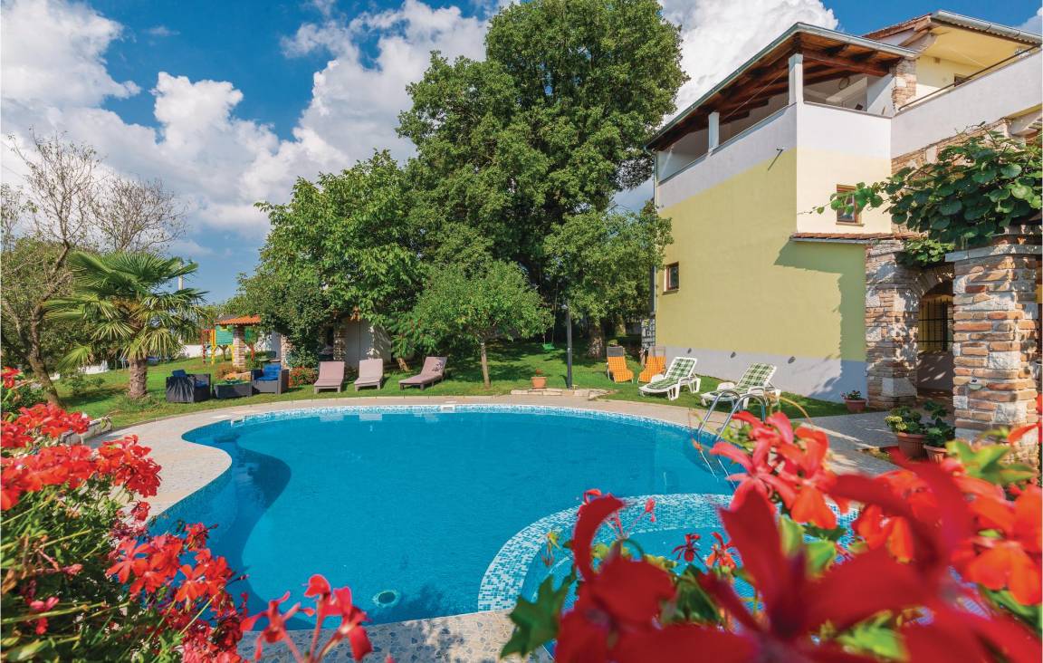 61 M² Apartamento ∙ 2 Habitaciones ∙ 6 Huéspedes - Pazin