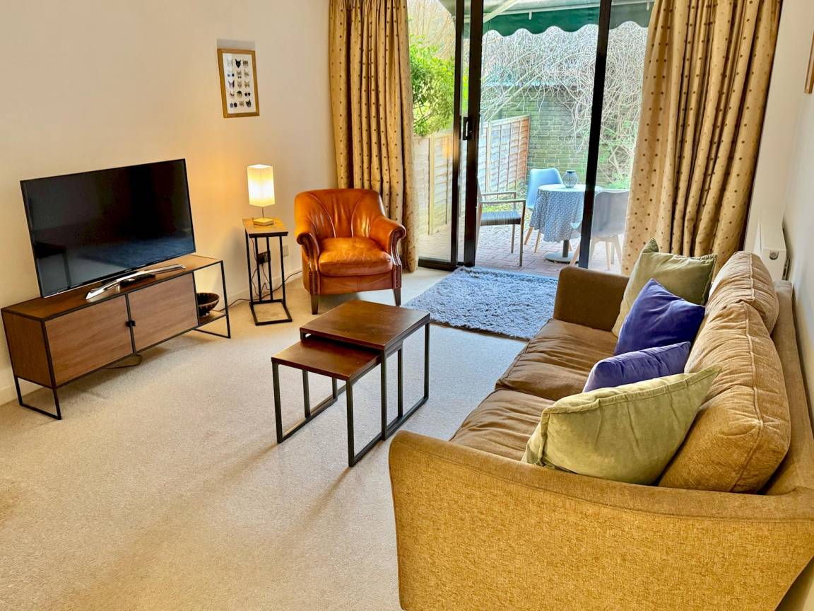 74 M² House ∙ 2 Bedrooms ∙ 3 Guests - Bloomsbury