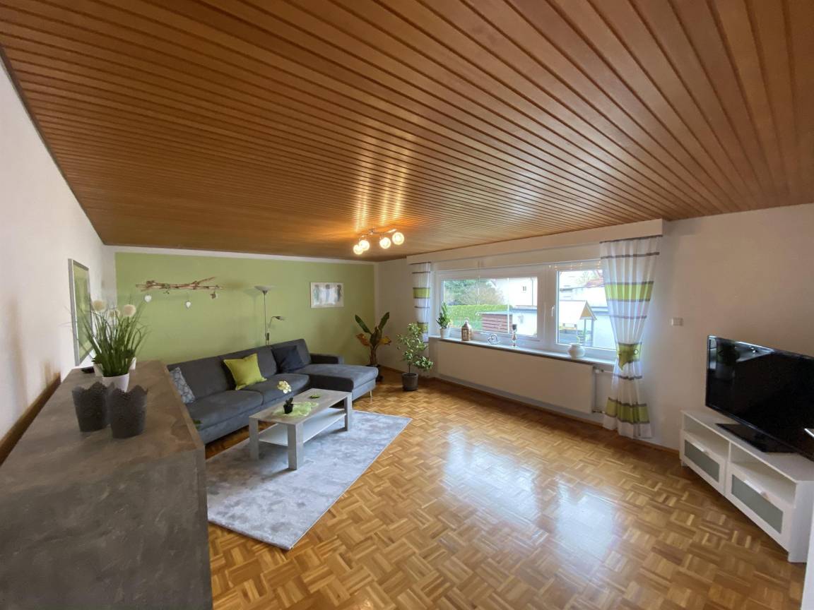 85 M² Ferienwohnung ∙ 2 Schlafzimmer ∙ 4 Gäste - Pirmasens