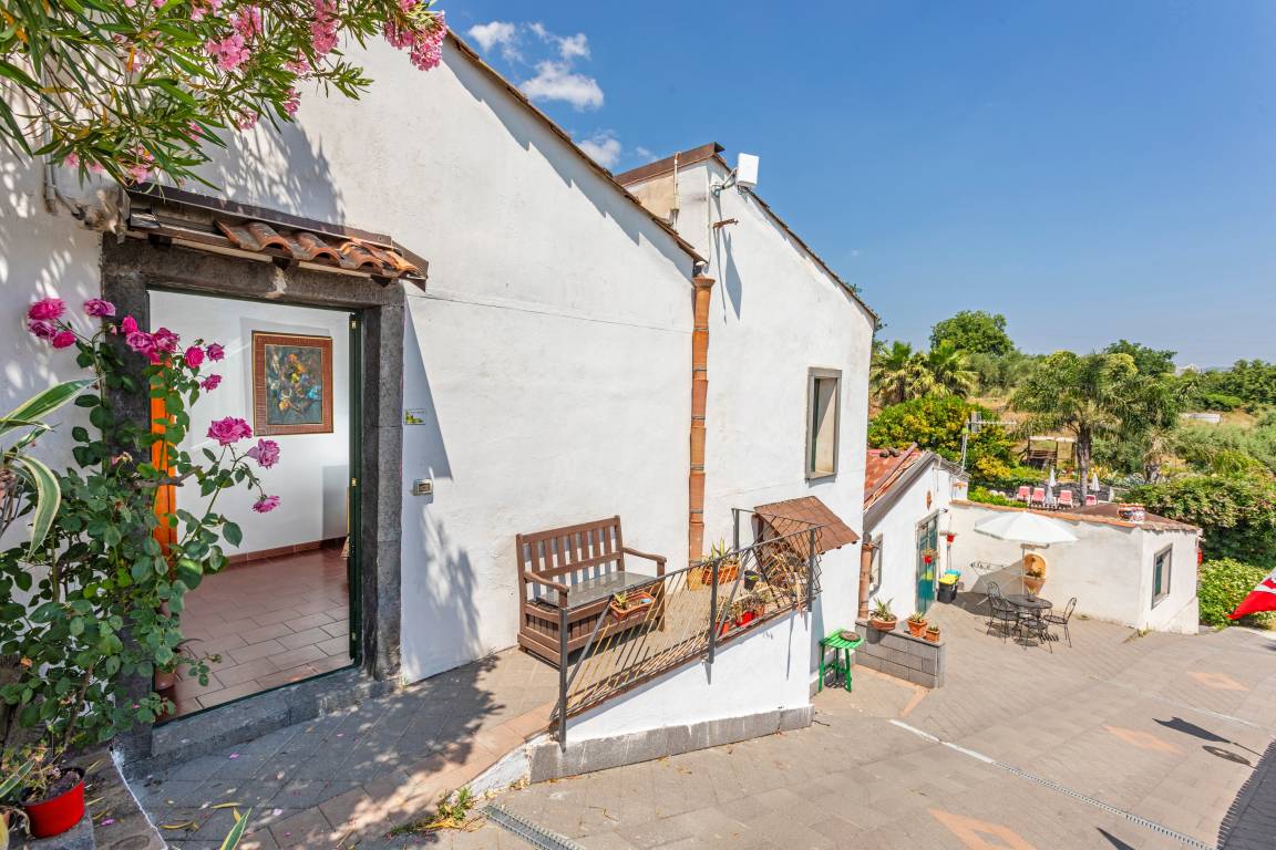 50 M² Apartament ∙ 2 Sypialnie ∙ 5 Gości - Sycylia