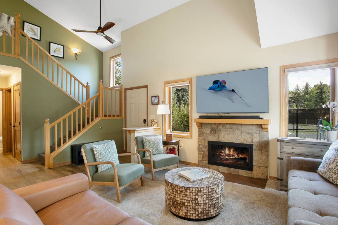 116 M² House ∙ 2 Bedrooms ∙ 4 Guests - Edwards, CO