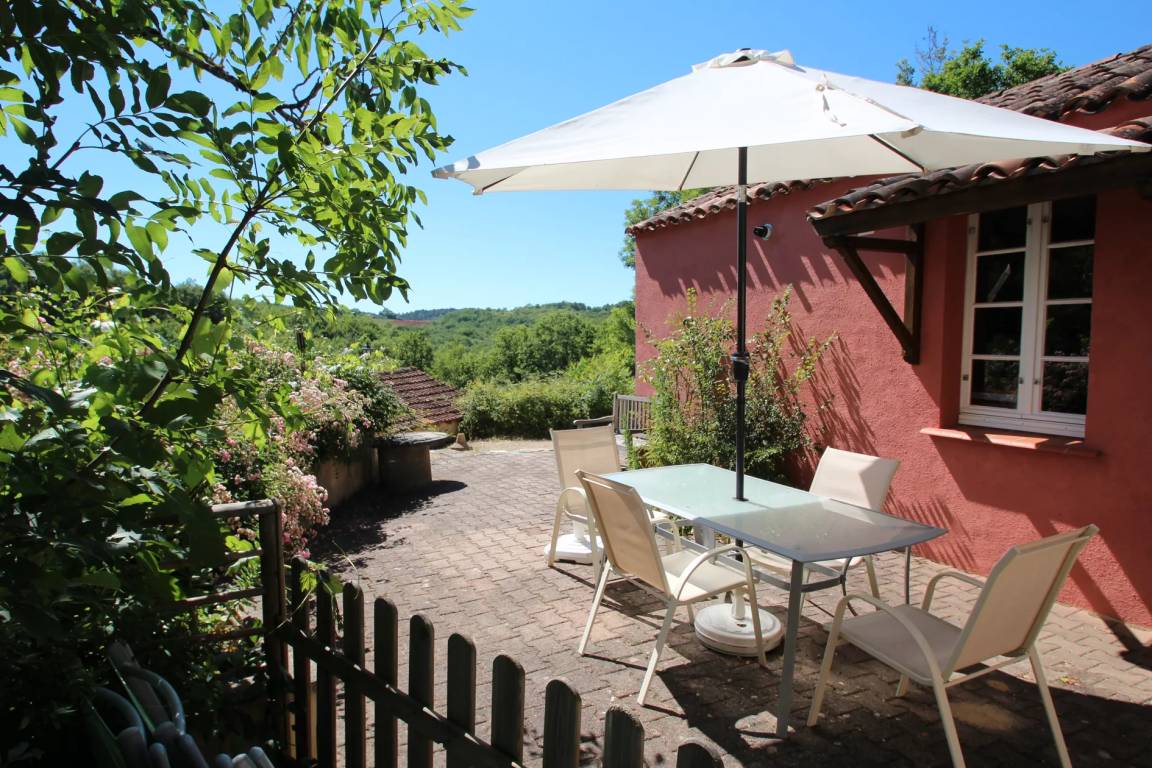 Ferienhaus ∙ 2 Schlafzimmer ∙ 4 Gäste - Gourdon