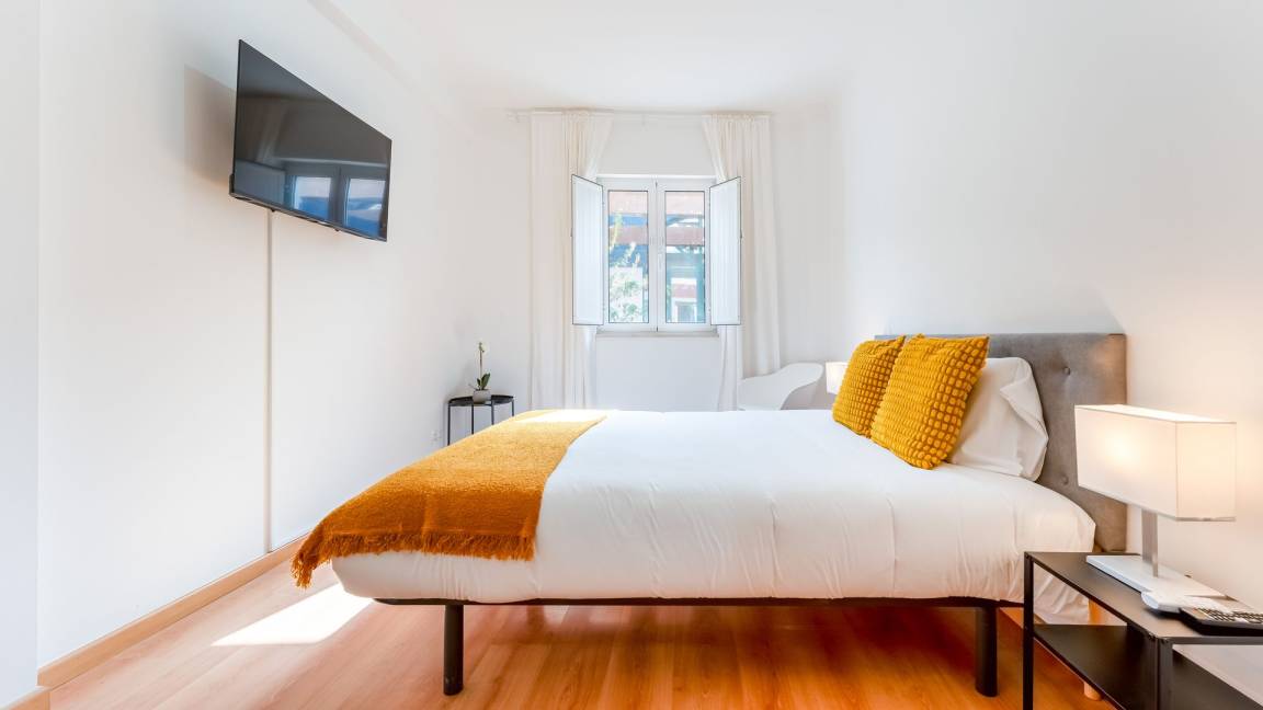 79 M² Apartment ∙ 2 Bedrooms ∙ 4 Guests - Altura