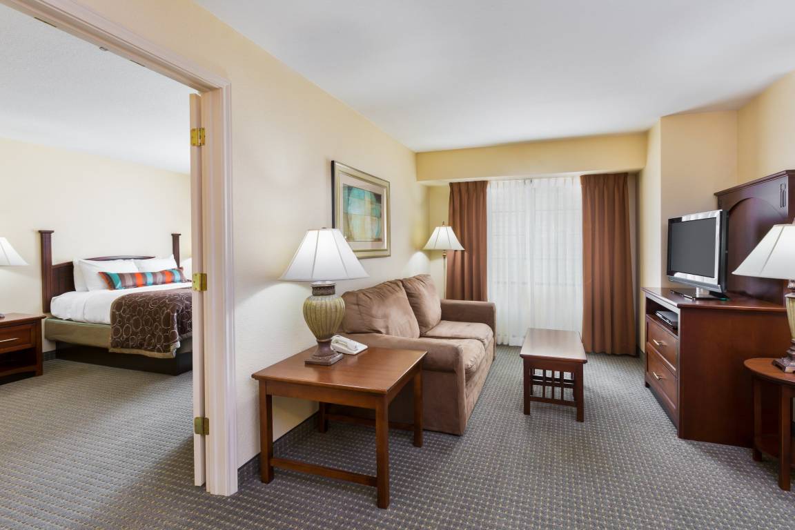 Apartamento ∙ 2 Habitaciones ∙ 4 Huéspedes - McAllen, TX