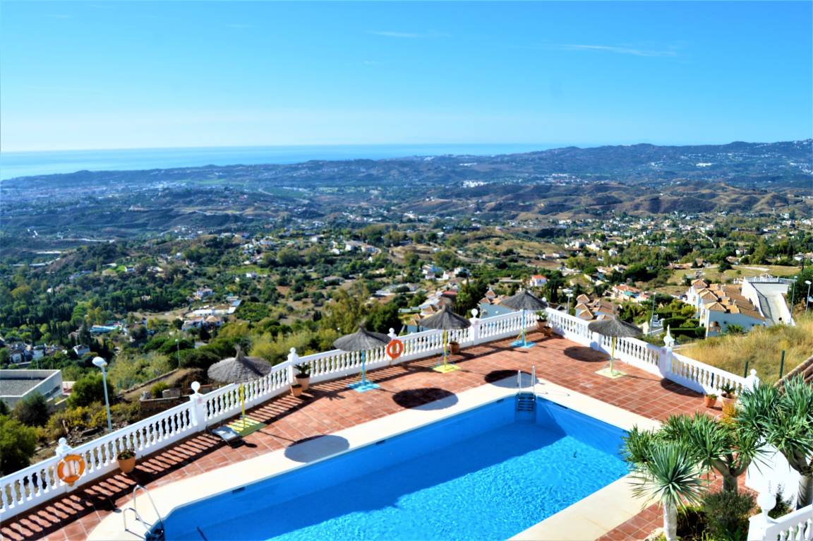 80 M² Apartment ∙ 2 Bedrooms ∙ 4 Guests - Mijas