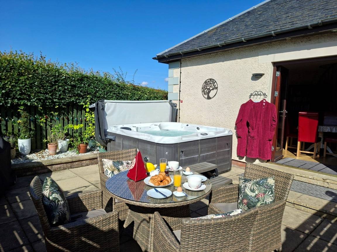 Cottage ∙ 2 Bedrooms ∙ 4 Guests - Melrose