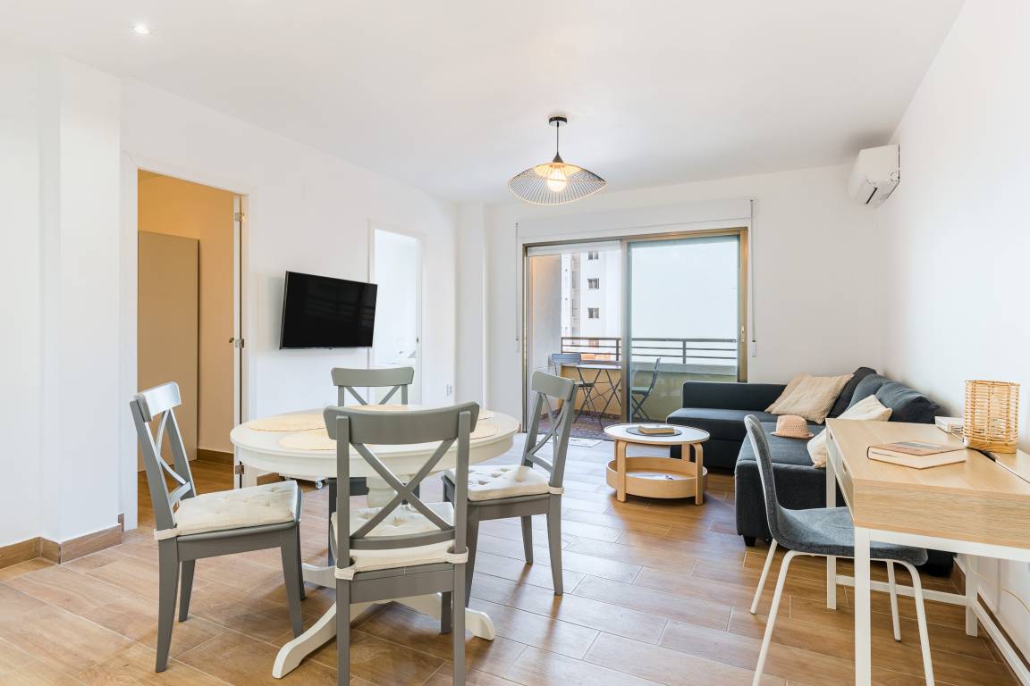 62 M² Ferienwohnung ∙ 2 Schlafzimmer ∙ 5 Gäste - Torrevieja