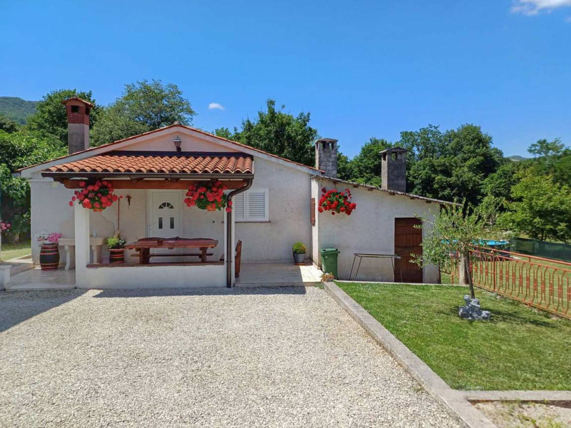60 M² Ferienhaus ∙ 2 Schlafzimmer ∙ 6 Gäste - Kroatien