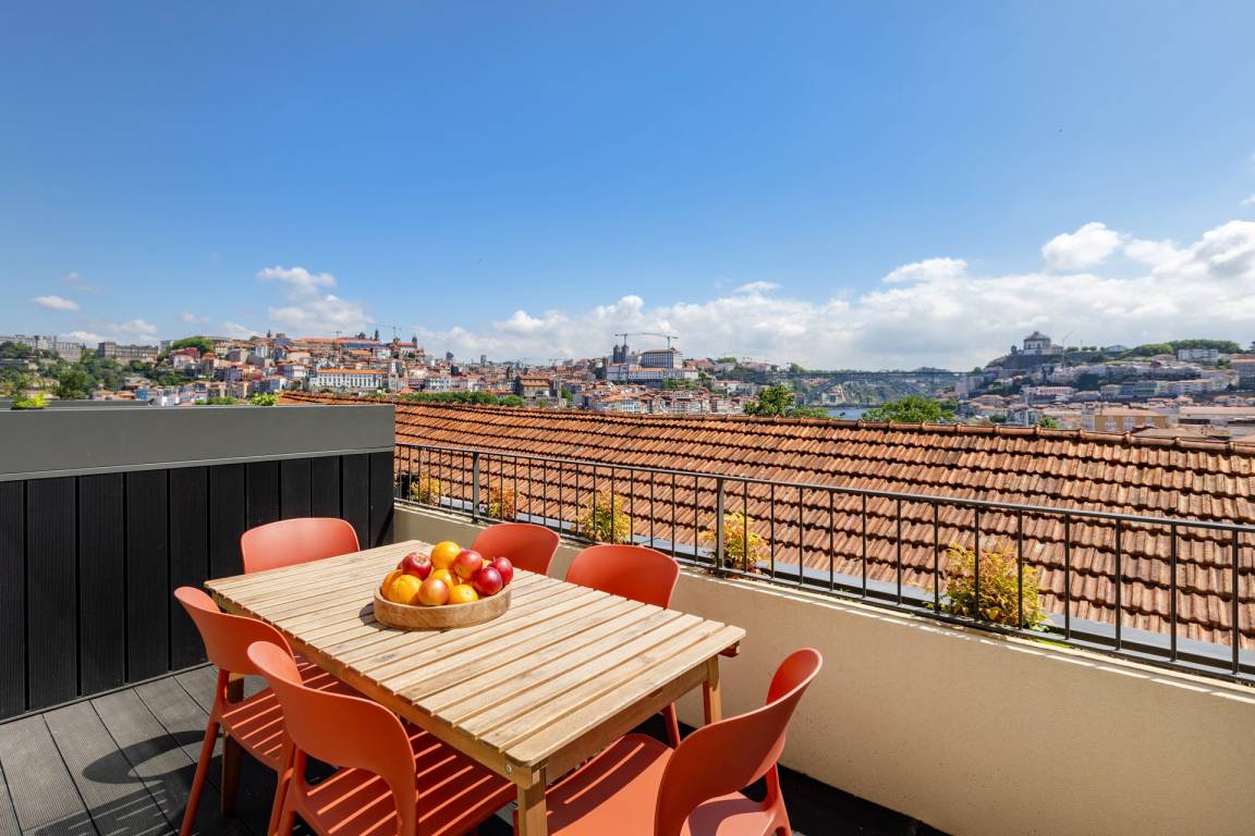 123 M² Apartamento ∙ 2 Quartos ∙ 4 Hóspedes - Vila Nova de Gaia