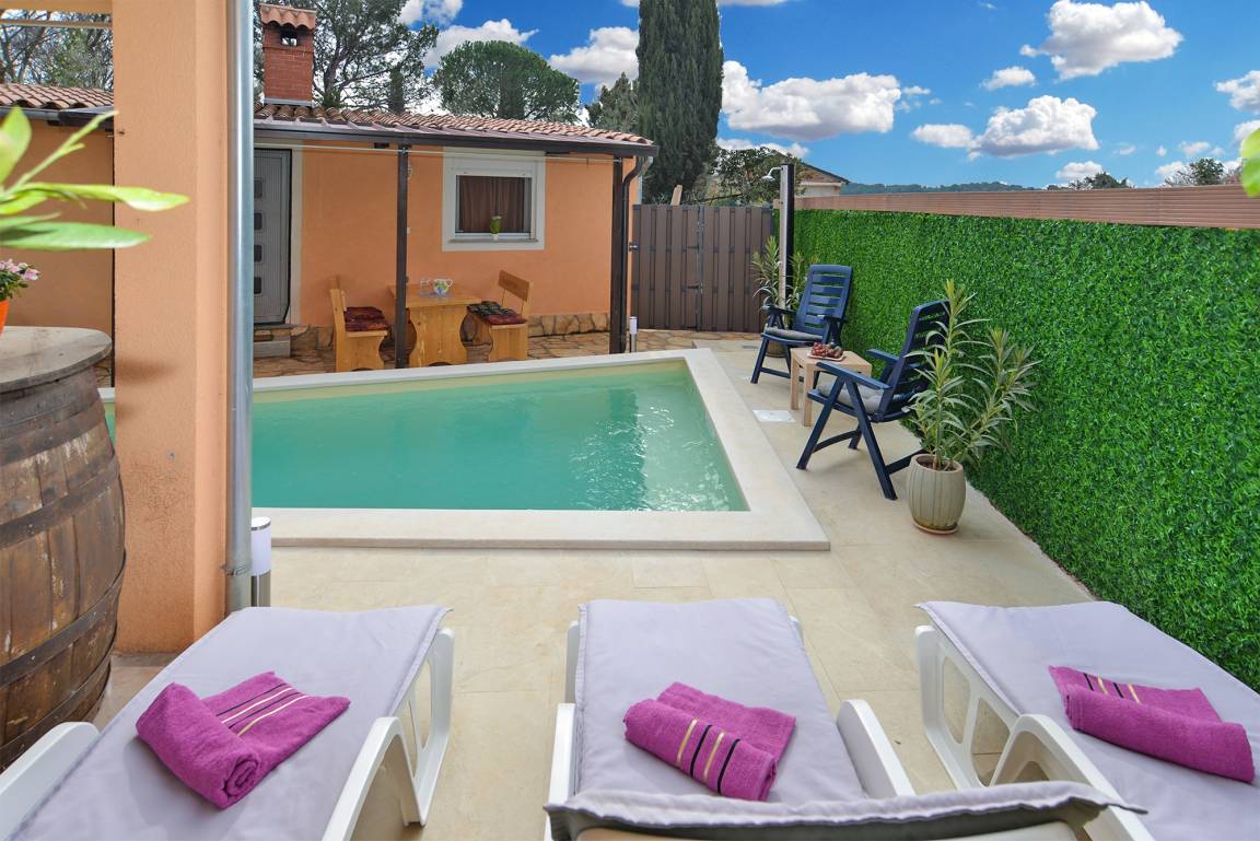 70 M² Apartment ∙ 3 Bedrooms ∙ 9 Guests - Rovinj