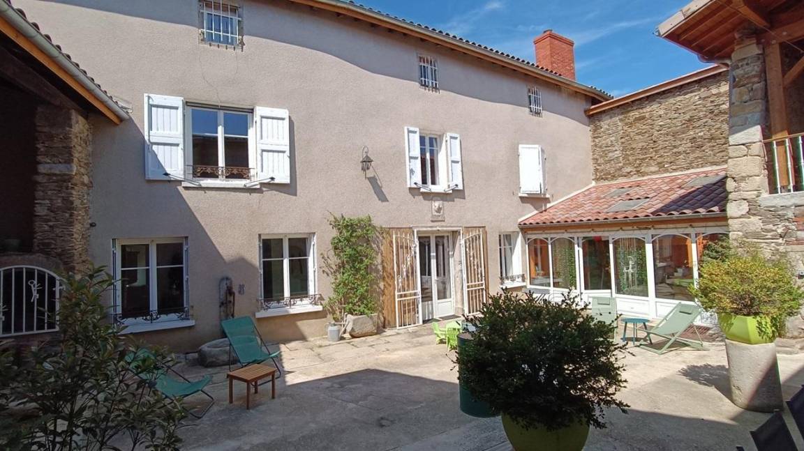 285 M² Gîte ∙ 5 Chambres ∙ 11 Personnes - Soucieu-en-Jarrest