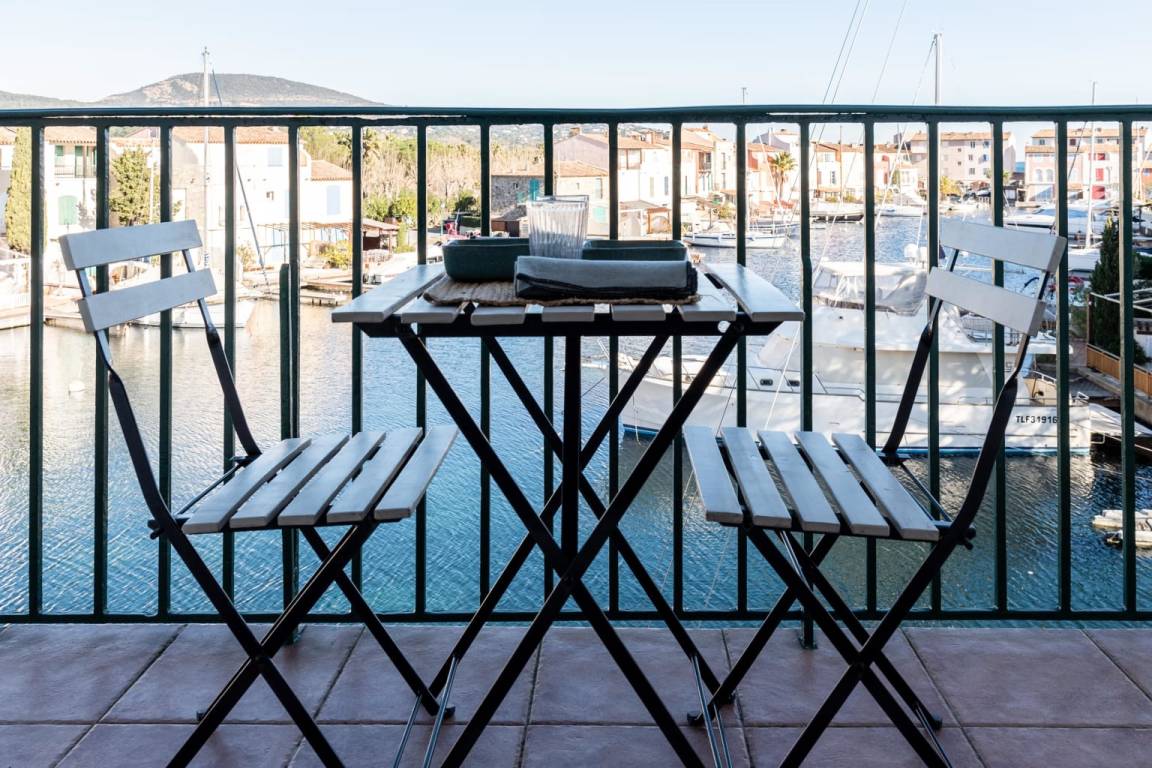 75 M² Ferienwohnung ∙ 3 Schlafzimmer ∙ 6 Gäste - Grimaud