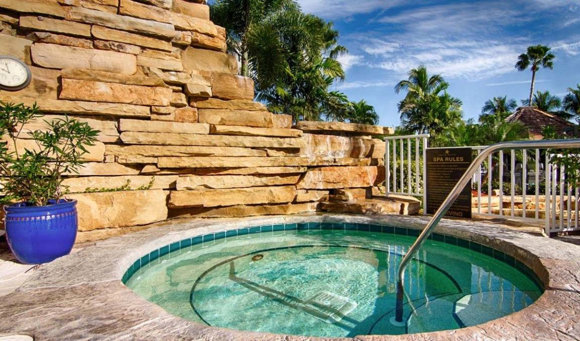 Condo ∙ 1 Bedroom ∙ 4 Guests - Fort Myers Beach, FL