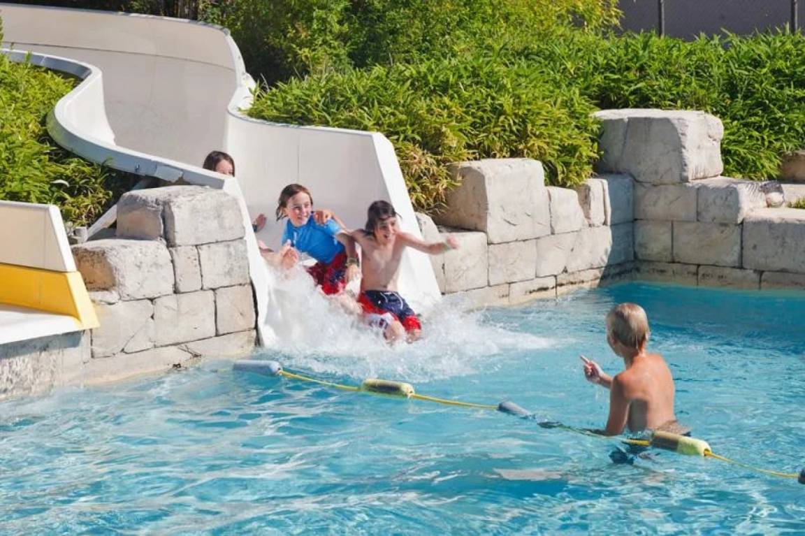 29 M² Camping ∙ 2 Chambres ∙ 4 Personnes - Indre-et-Loire