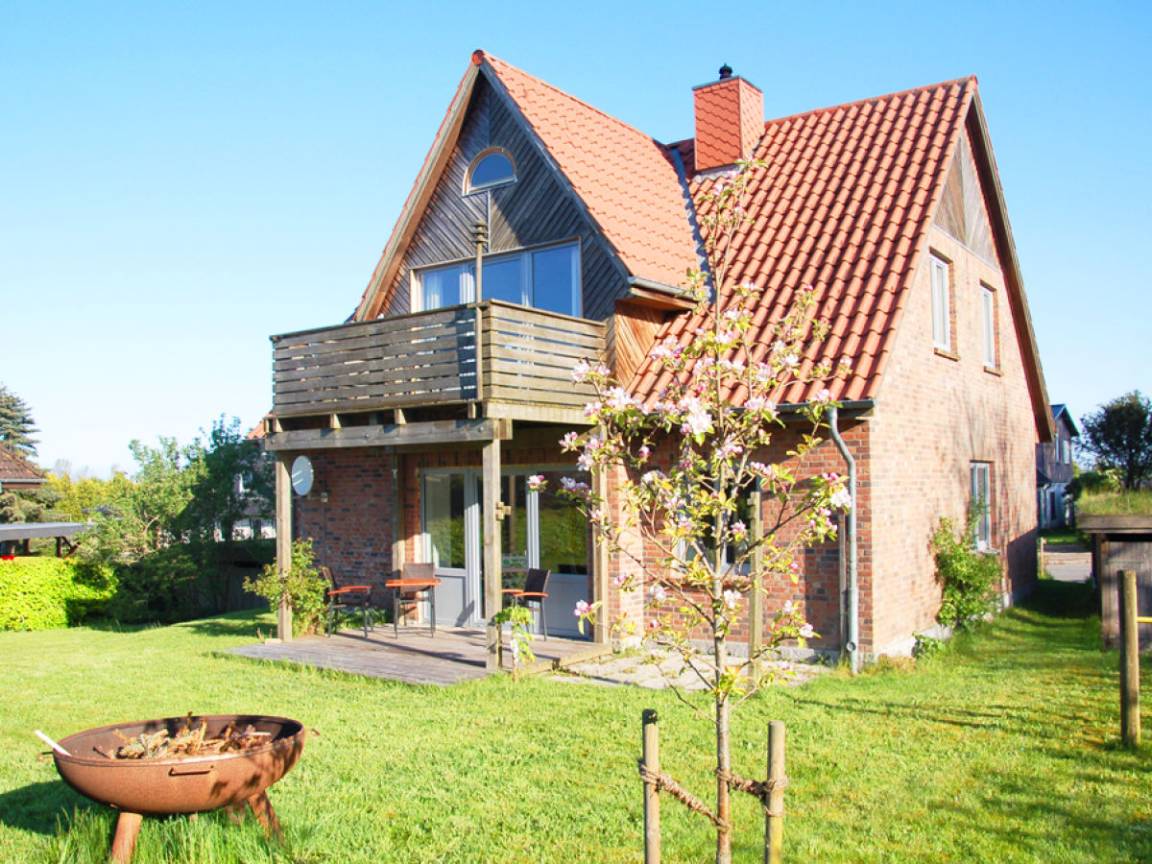 135 M² House ∙ 3 Bedrooms ∙ 5 Guests - Schleswig