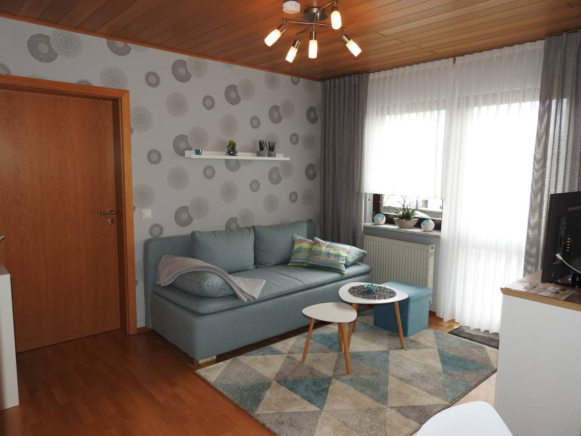 40 M² Ferienwohnung ∙ 1 Schlafzimmer ∙ 2 Gäste - Bad Lobenstein