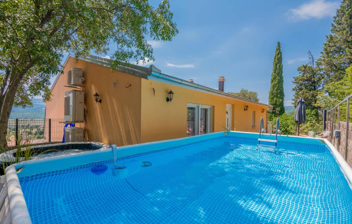 250 M² Ferienhaus ∙ 6 Schlafzimmer ∙ 12 Gäste - Kroatien