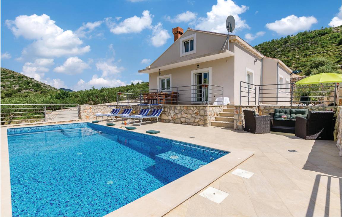 100 M² House ∙ 3 Bedrooms ∙ 6 Guests - Dubrovnik