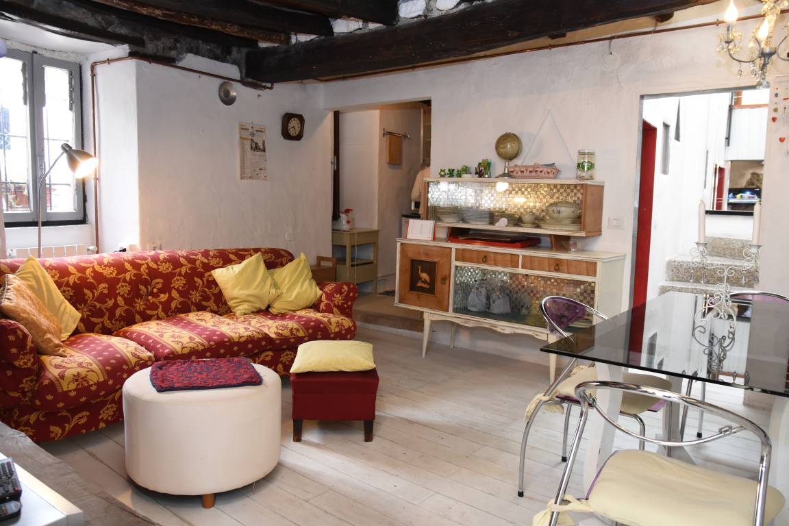 60 M² Chalet ∙ 2 Bedrooms ∙ 4 Guests - Sarnico