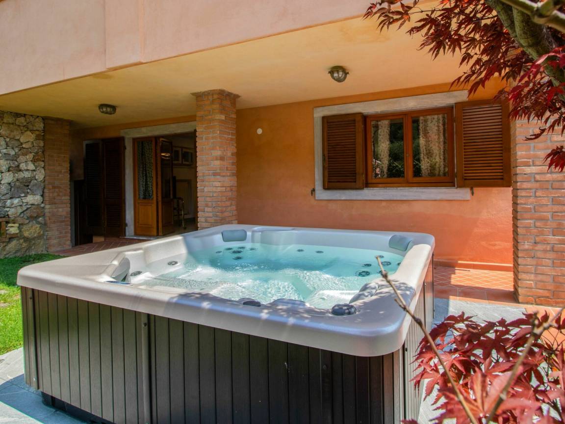 100 M² Ferienwohnung ∙ 2 Schlafzimmer ∙ 4 Gäste - Pietrasanta
