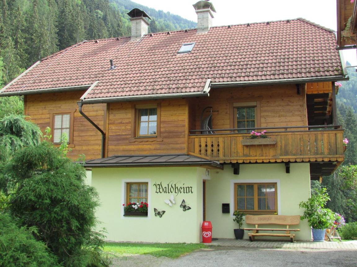 80 M² Apartment ∙ 2 Bedrooms ∙ 4 Guests - Weissensee