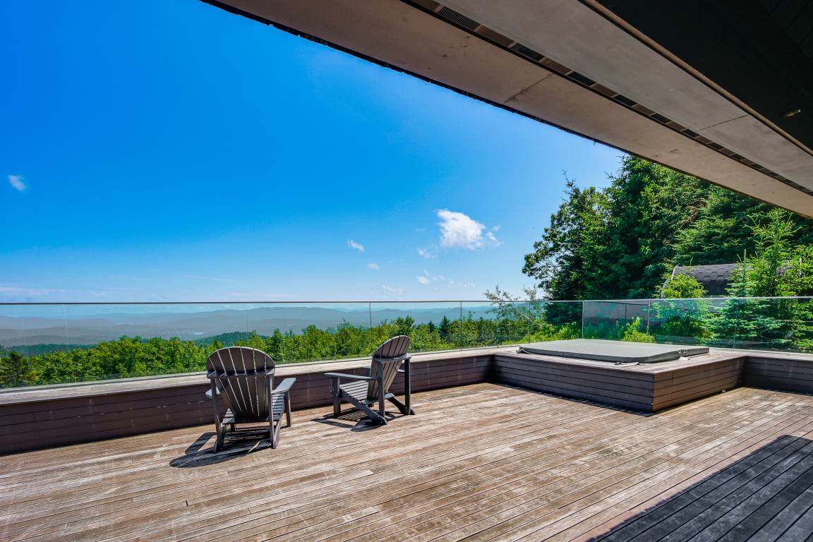 371 M² House ∙ 4 Bedrooms ∙ 10 Guests - New London, NH