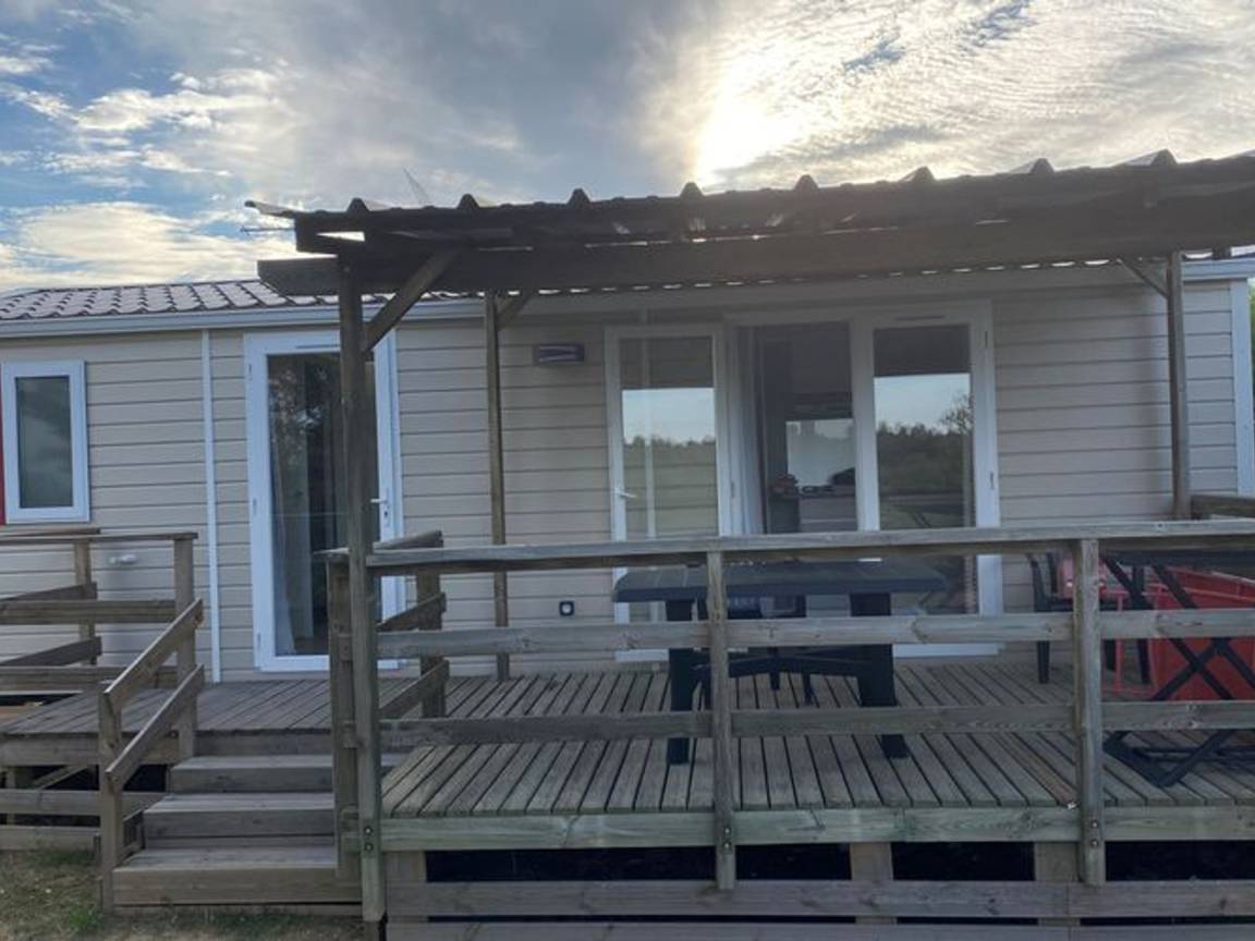 33 M² Asuntovaunu ∙ 2 Makuuhuonetta ∙ 6 Vierasta - Le Boulou