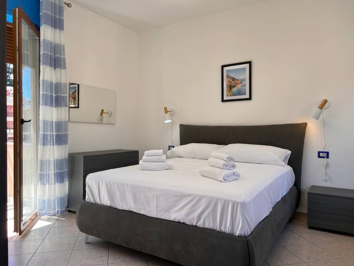 76 M² Apartment ∙ 1 Bedroom ∙ 3 Guests - Varese