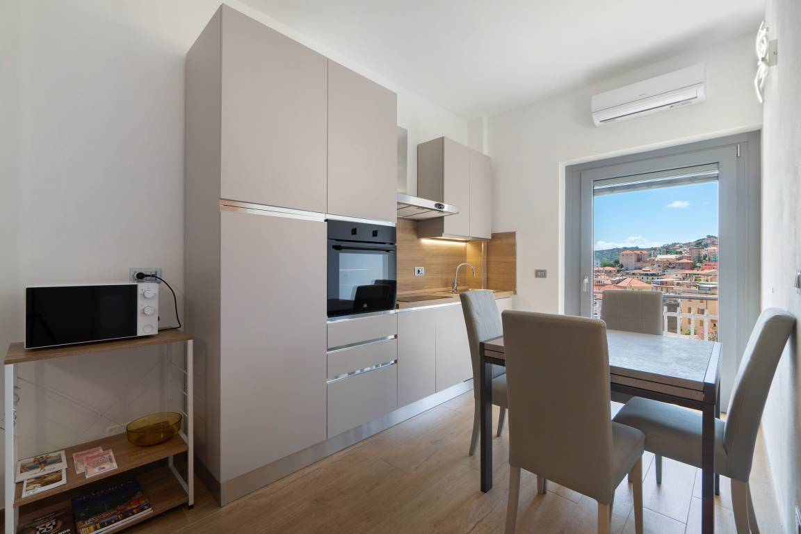 50 M² Appartement ∙ 1 Slaapkamer ∙ 4 Gasten - Varazze