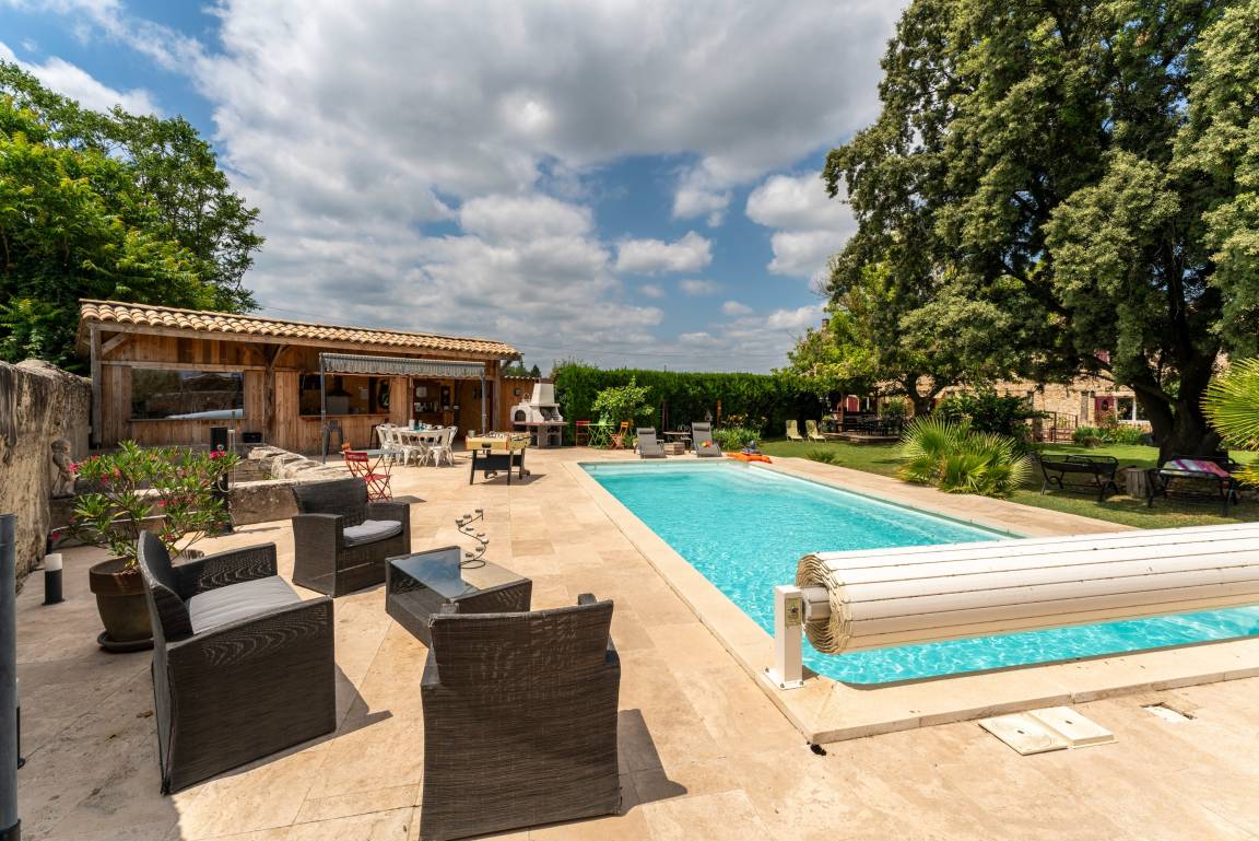 200 M² Maison De Vacances ∙ 5 Chambres ∙ 10 Personnes - Pont-Saint-Esprit