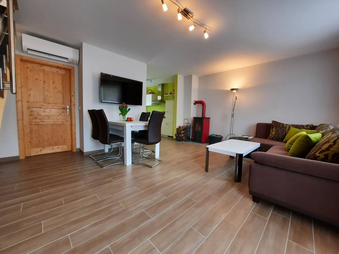 90 M² House ∙ 3 Bedrooms ∙ 5 Guests - Freyburg