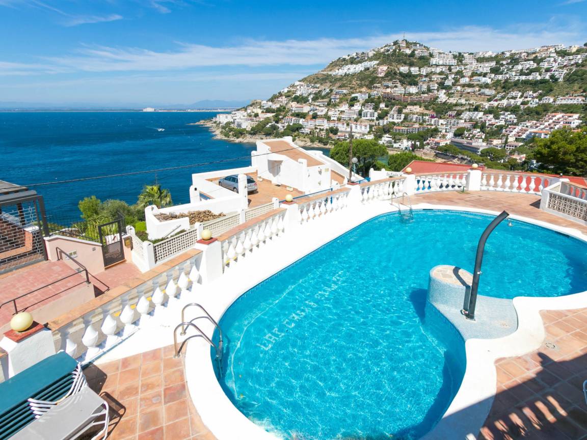 75 M² House ∙ 1 Bedroom ∙ 4 Guests - Cadaqués