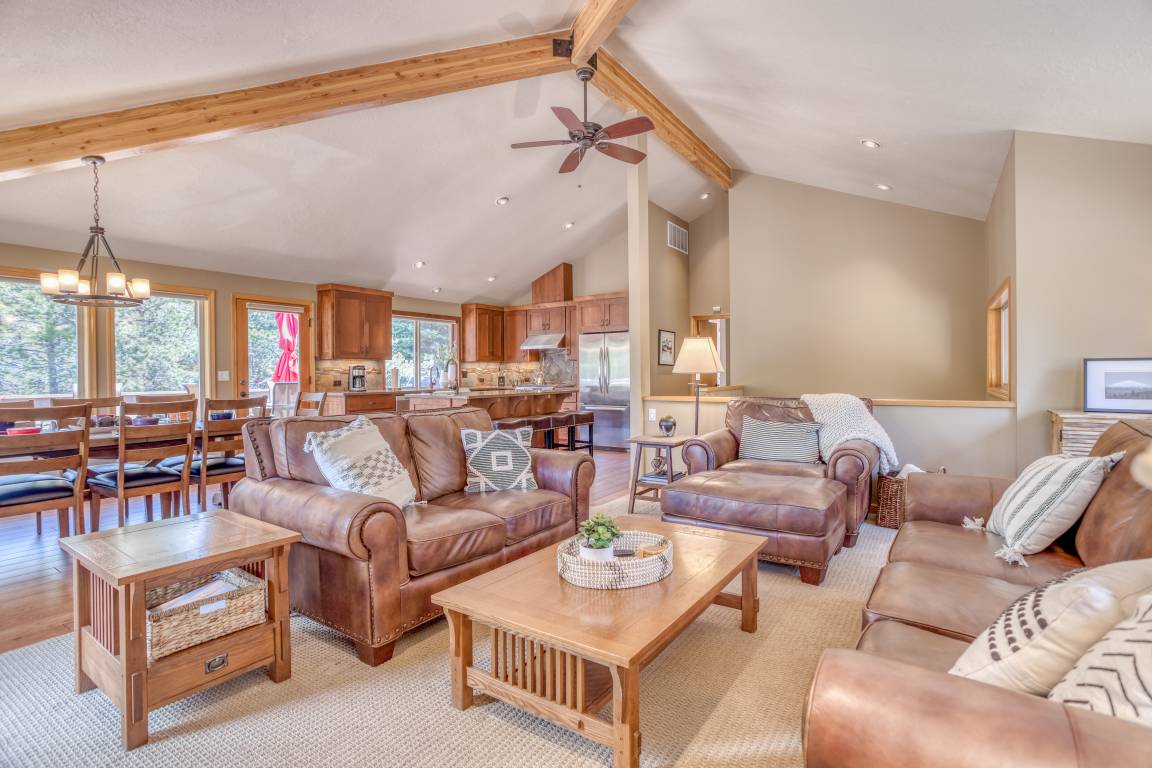 217 M² House ∙ 4 Bedrooms ∙ 10 Guests - Sunriver, OR