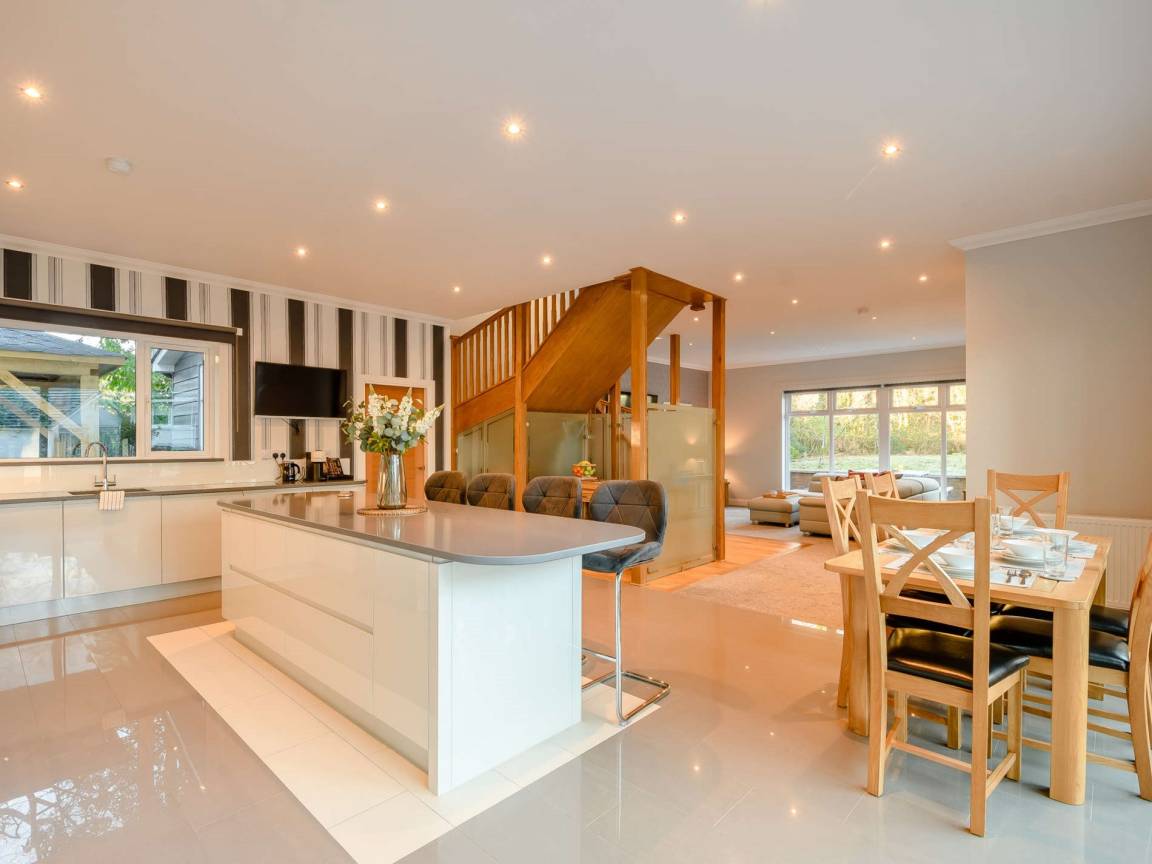 Cottage ∙ 3 Bedrooms ∙ 8 Guests - Balloch