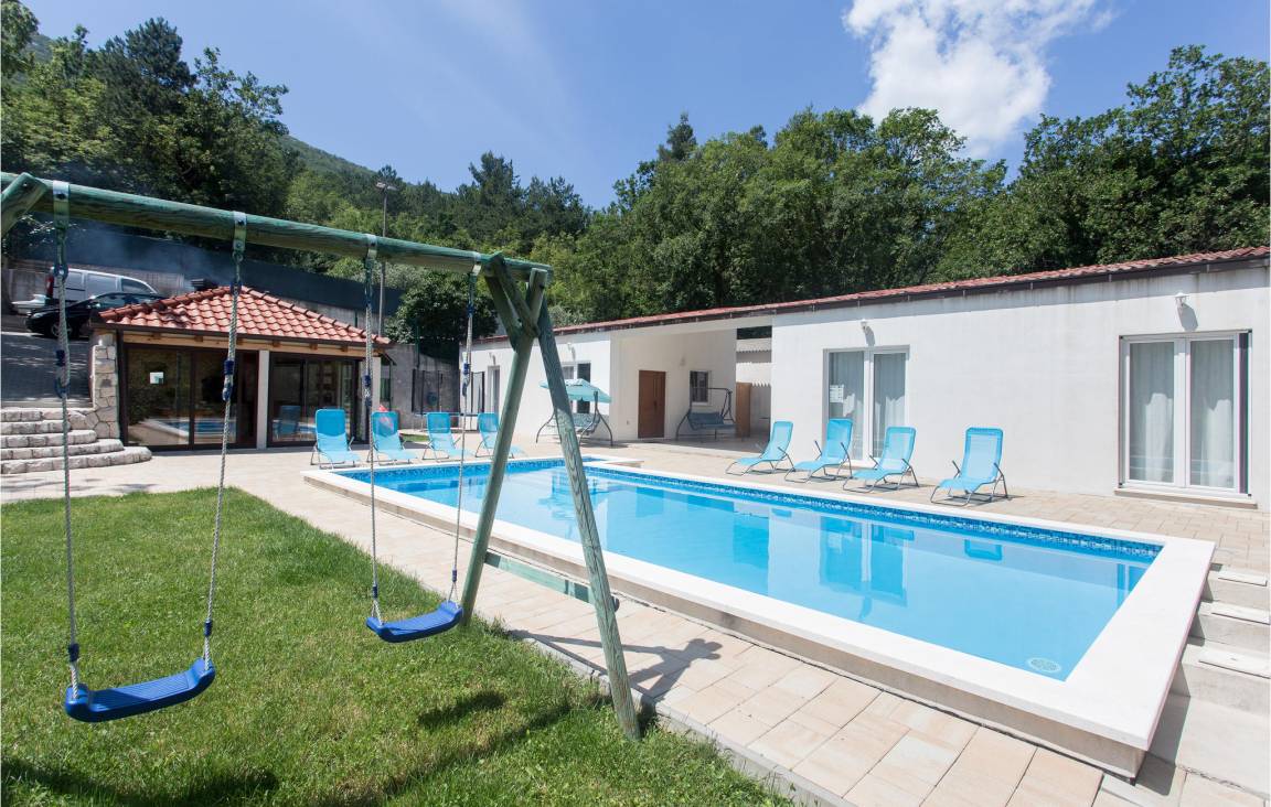 100 M² House ∙ 3 Bedrooms ∙ 8 Guests - Brela
