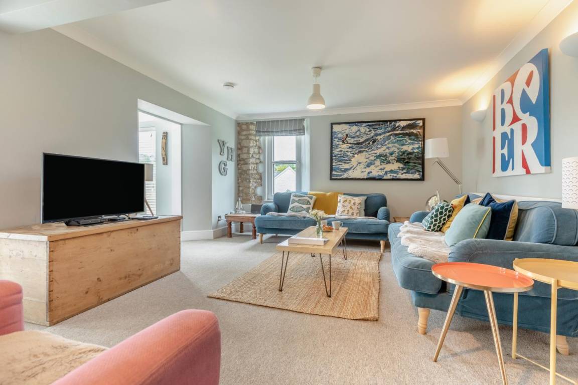 Cottage ∙ 2 Bedrooms ∙ 4 Guests - Beer