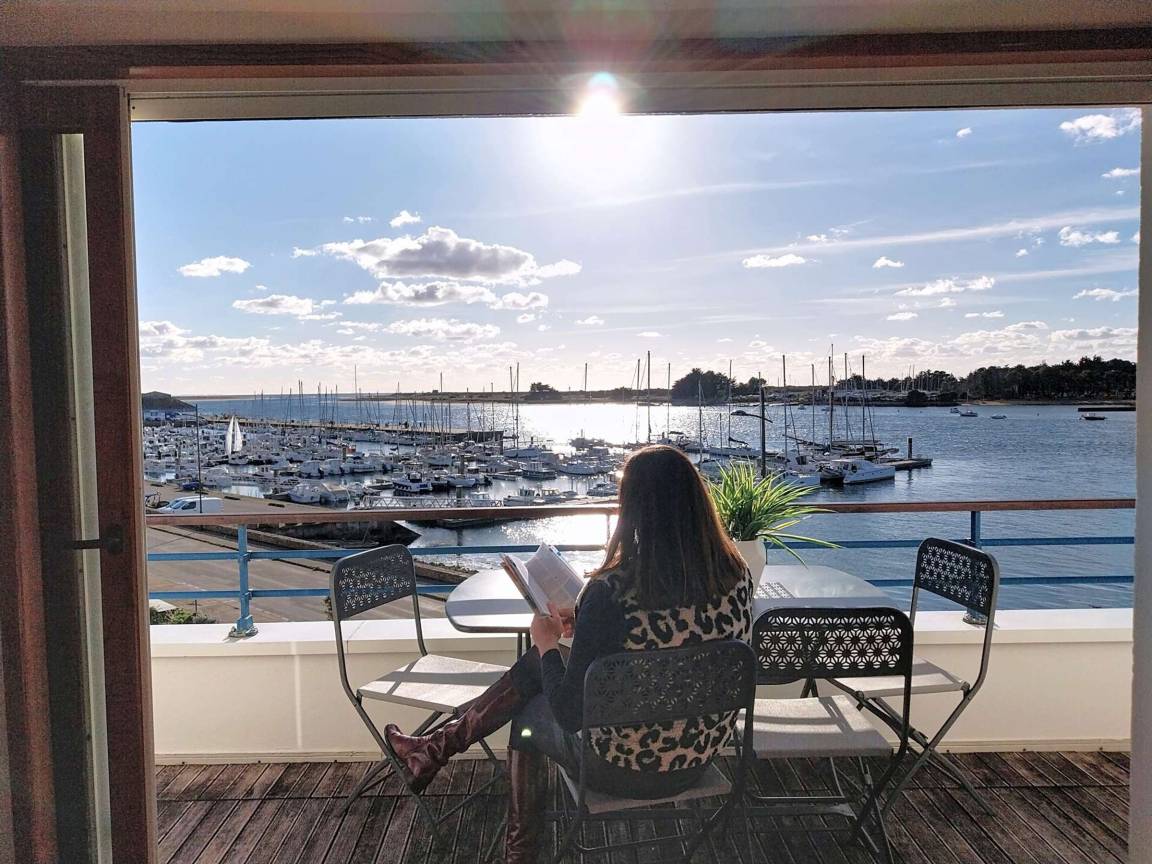 132 M² Appartement ∙ 3 Chambres ∙ 6 Personnes - Étel