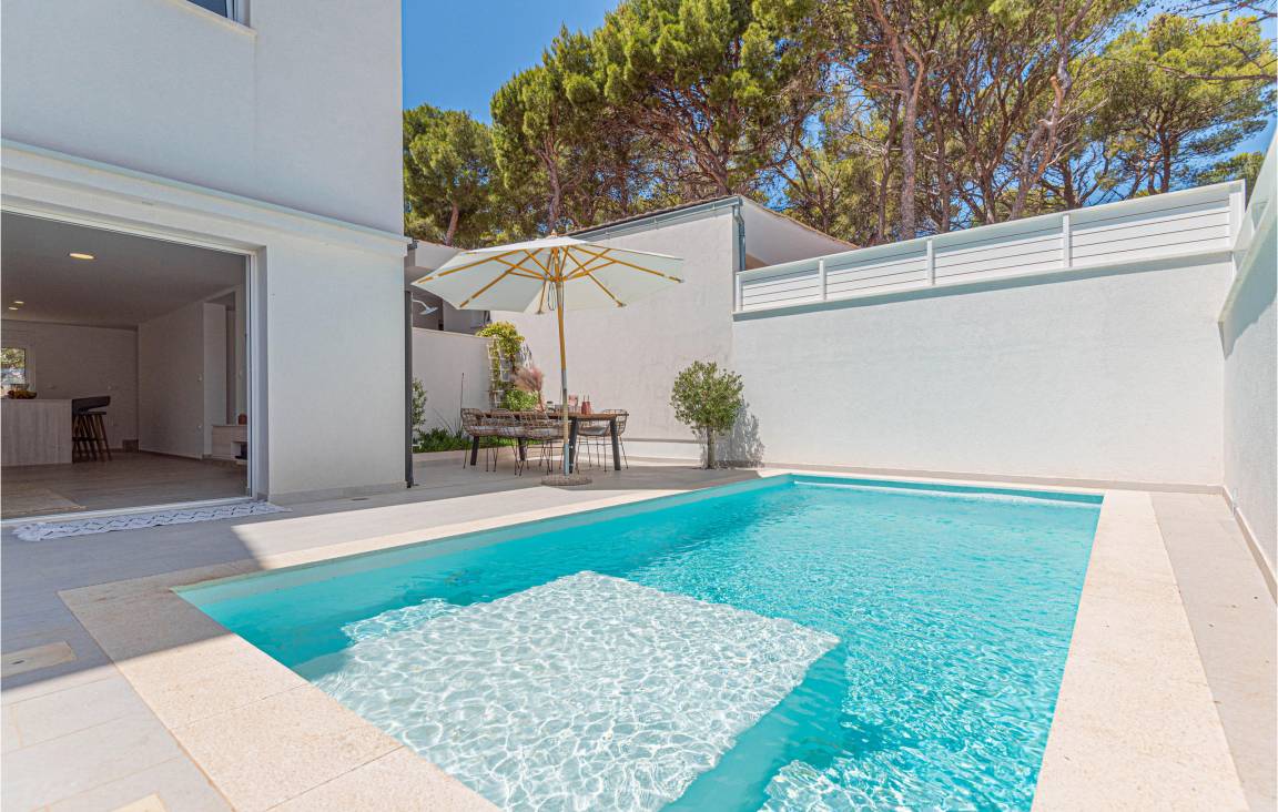 130 M² Dúplex ∙ 3 Habitaciones ∙ 6 Huéspedes - Šibenik, Croacia