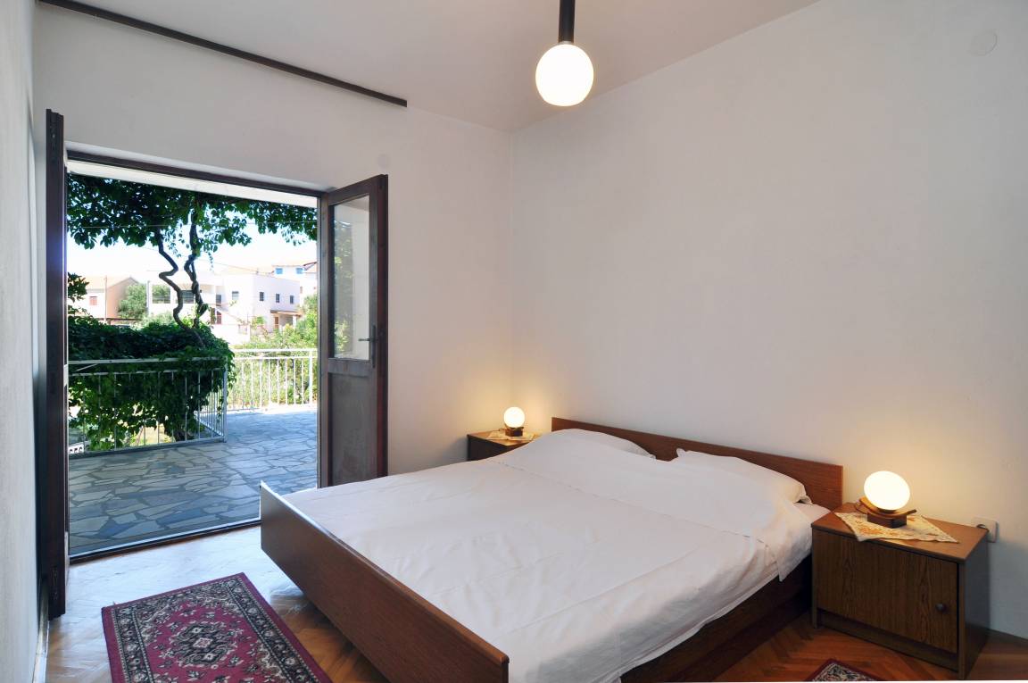 53 M² Ferienwohnung ∙ 2 Schlafzimmer ∙ 5 Gäste - Primošten