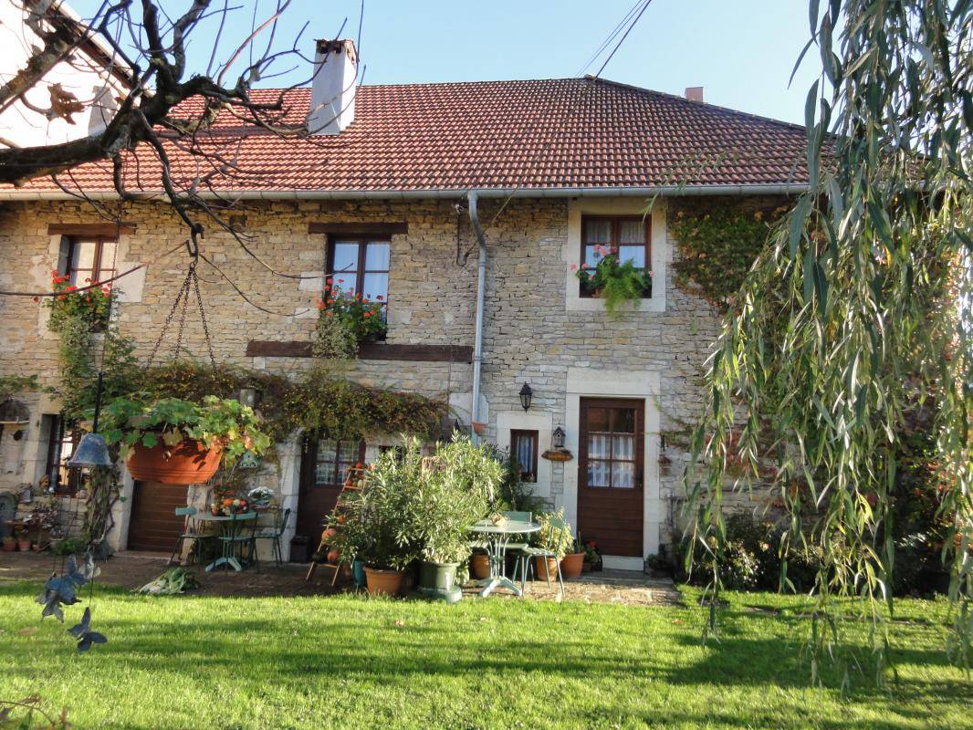 81 M² Gîte ∙ 2 Chambres ∙ 5 Personnes - Doubs