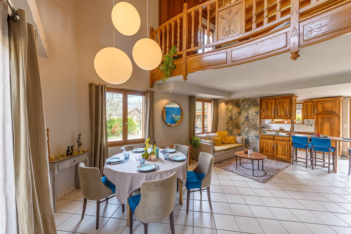 135 M² Ferienhaus ∙ 2 Schlafzimmer ∙ 5 Gäste - Menthon-Saint-Bernard