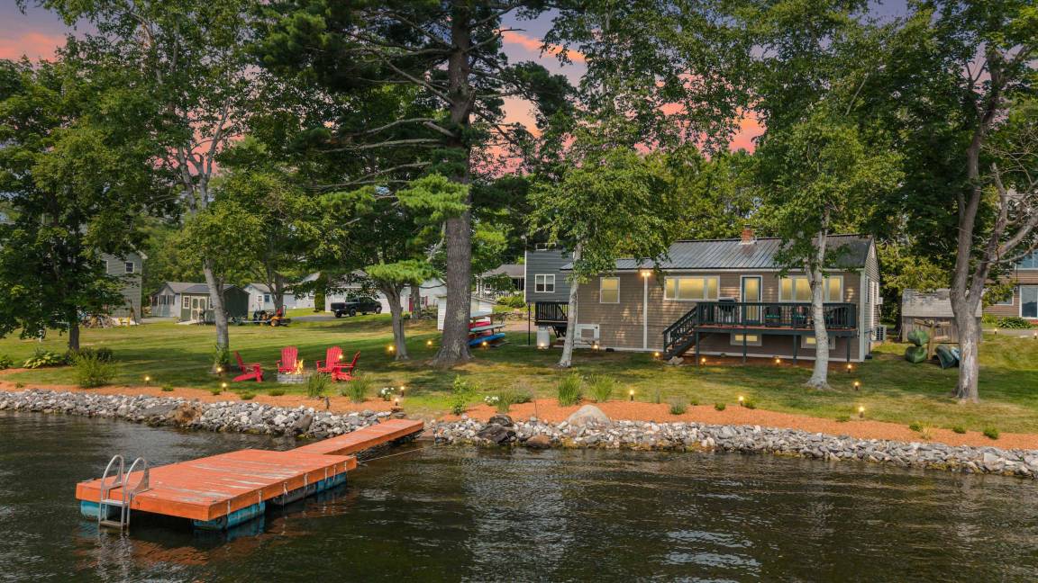 Apartment ∙ 2 Bedrooms ∙ 5 Guests - Gardiner, ME